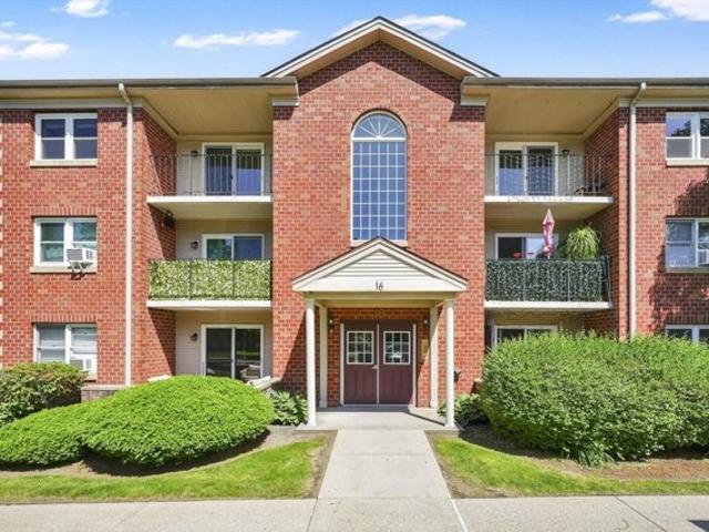 Maple Crest Cir Apt J, Holyoke, Condo For Sale