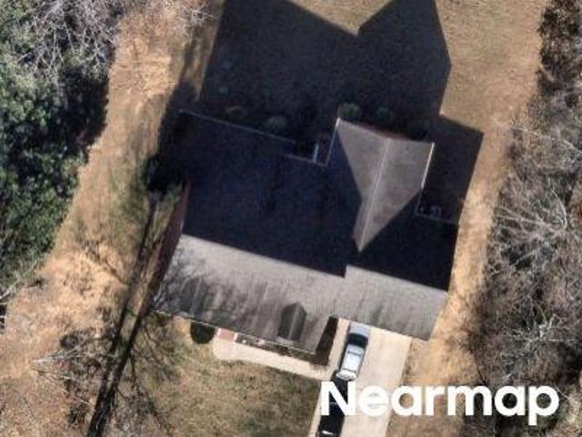 Maple Crest Cir NW