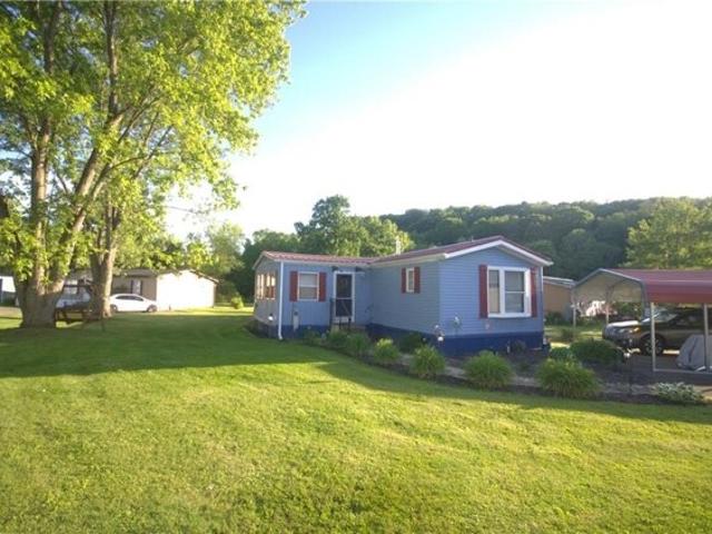 Maple Ct, Beaver Falls, Property For Sale