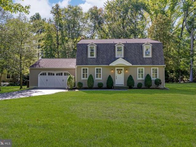 Maple Ct, Moorestown, Home For Sale