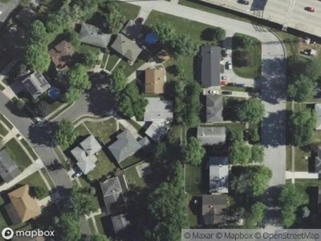 Maple Dr