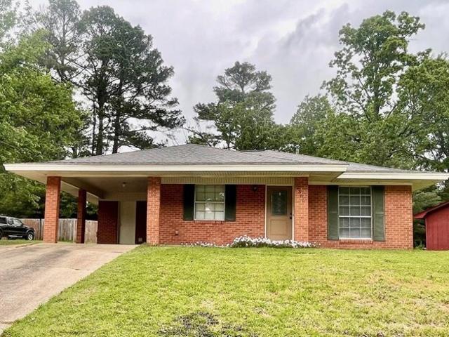 Maple Dr, Starkville, Home For Sale