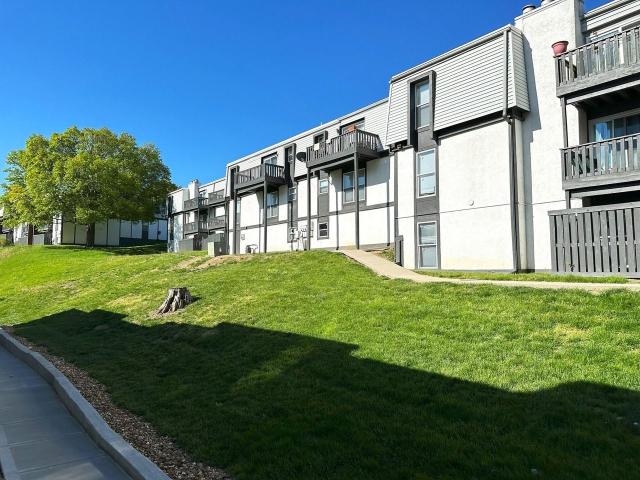 Maple Hills Apartments 1 Bedroom Apartment for Rent at 7205 W 55th Ter, Overland Park, KS 66202 North Park