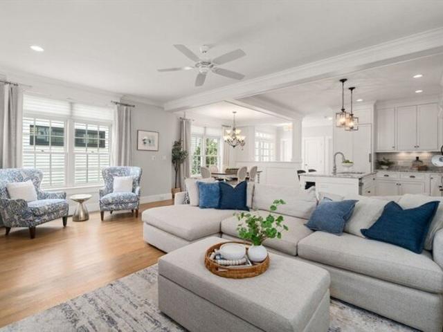 Maple Ln Unit,medfield, Condo For Sale