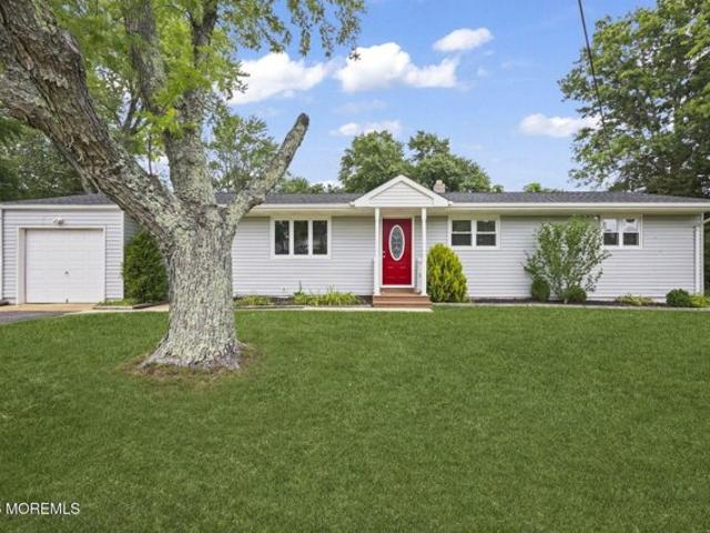 Maple Ln, Howell, Home For Sale