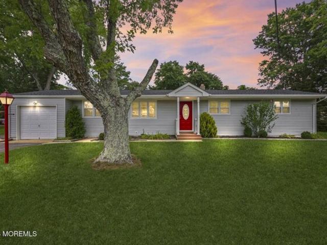 Maple Ln, Howell, Home For Sale