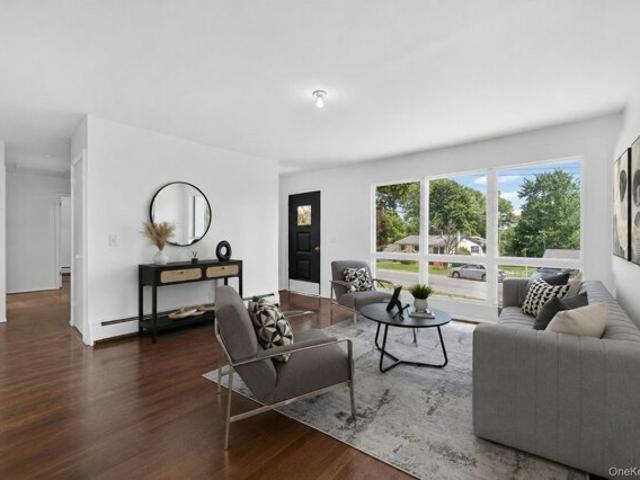 Maple Ln, Monroe, Home For Sale