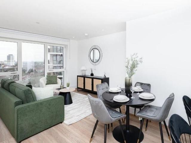 Maple Mews, London E3, 1 bed flat to rent, £2,552 pcm | PrimeLocation