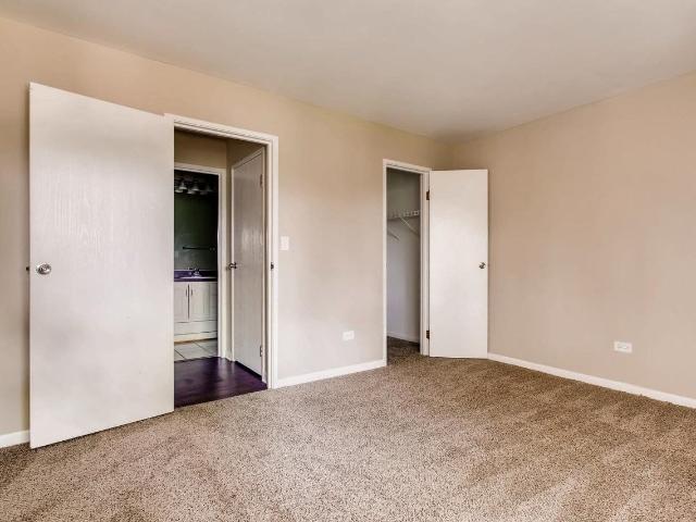 Maple Park Apartments 2 Bedroom Apartment for Rent at 1330 East Chicago Avenue, Naperville, IL 60540 Century Hill