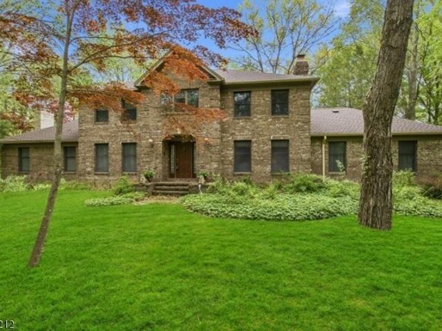 Maple Rd, West Milford, Home For Sale