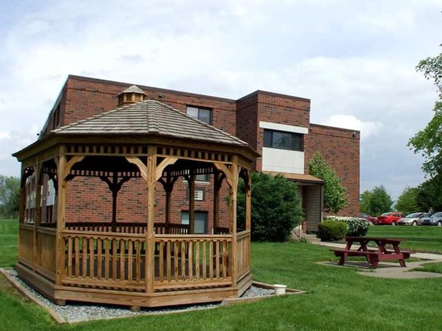 Maple Ridge Apartments 2 Bedroom Apartment for Rent at 236 Wayne St, Lower Burrell, PA 15068