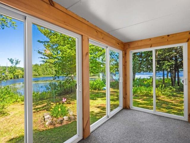 Maple Ridge Dr, Monmouth, Home For Sale