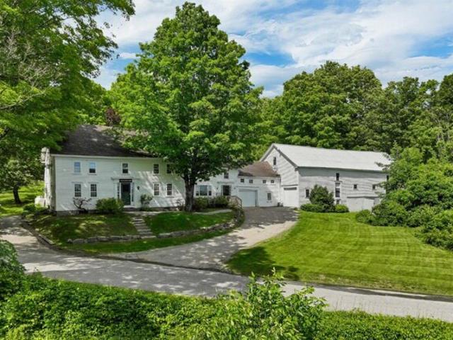 Maple Ridge Rd, Sandwich, Home For Sale