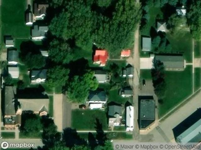 Maple St