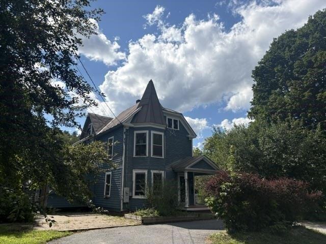 Maple St, Woodstock, Home For Sale