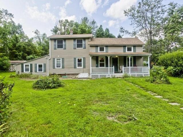 Maple St, Chester, Home For Sale