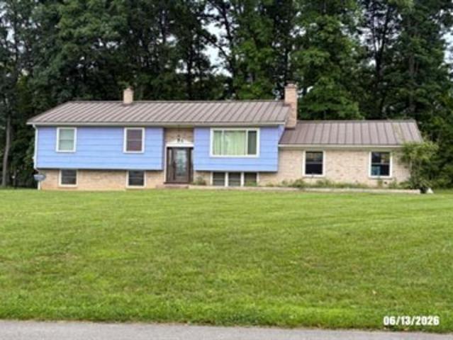 Maple St Fka 221 Maple St