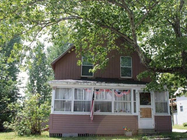 Maple St, Lincoln, Home For Sale