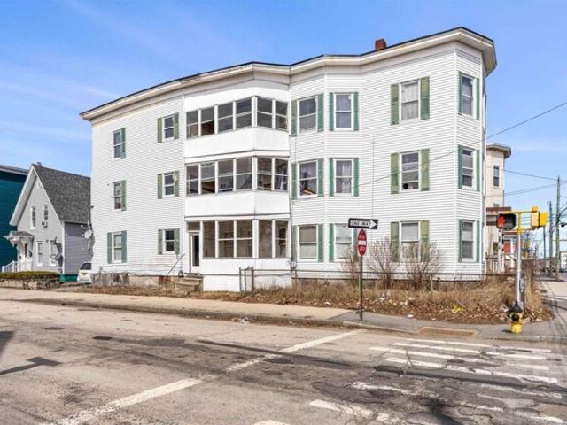 Maple St, Manchester, Home For Sale