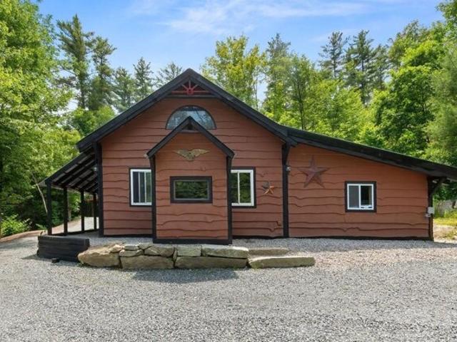 Maple St, Newport, Home For Sale