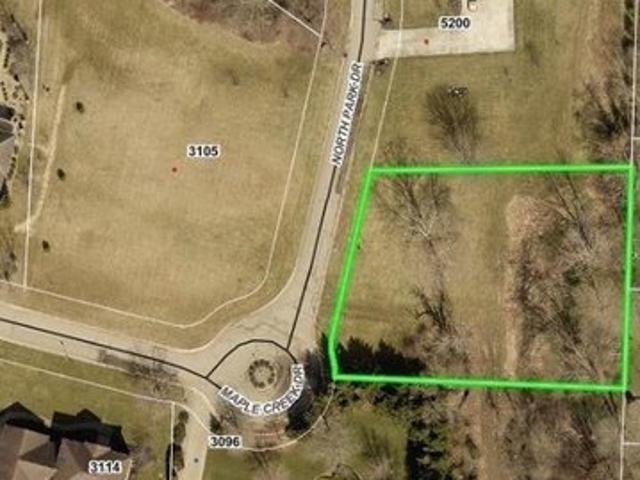 Maplecreek Dr, Zanesville, OH 43701