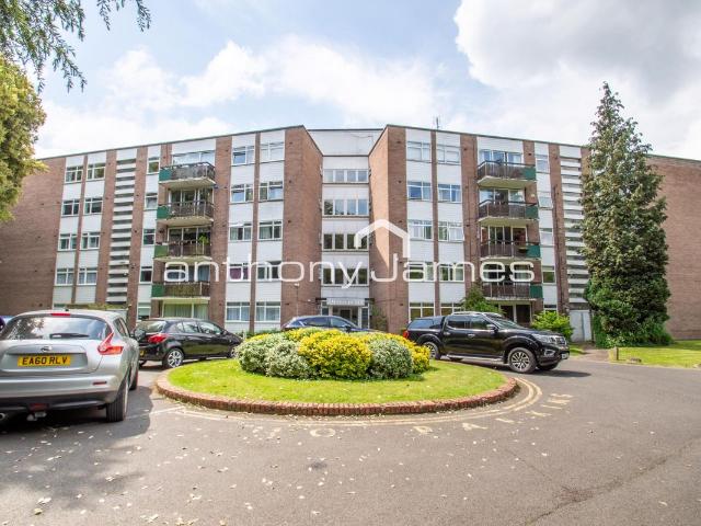 Mapledene, Kemnal Road BR7, 2 bed flat to rent, £1,600 pcm | PrimeLocation