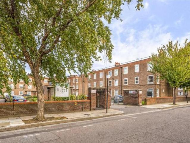 Mapledene Road, London 4 bed flat to rent £3,700 pcm £854 pw