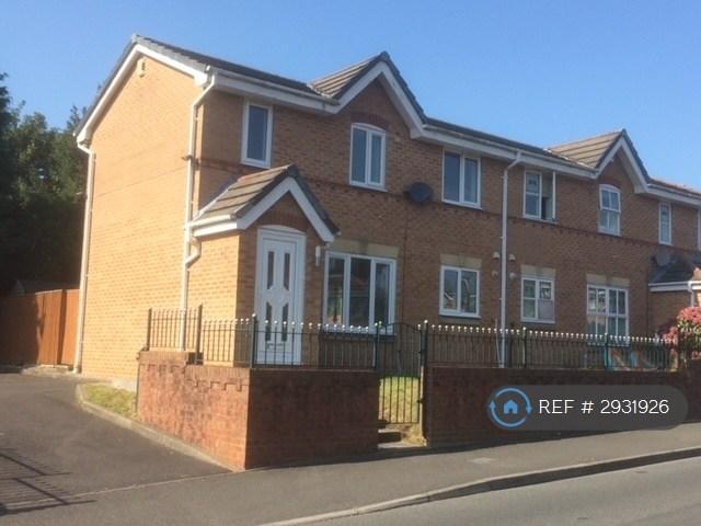Mapledon Road, Manchester, M9 3 bed end of terrace house to rent £1,595 pcm £368 pw