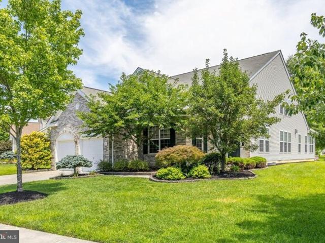 Maplegrove Ct, Woolwich Township, Home For Sale