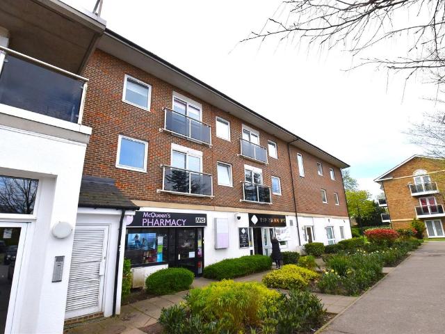Maplehurst Close, Wilmington, Dartford DA2, 2 bed flat to rent, £1,650 pcm | PrimeLocation