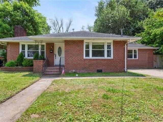 Mapleton Ave, Norfolk, Home For Sale