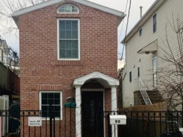 Mapleton Ave, Staten Island, Home For Sale