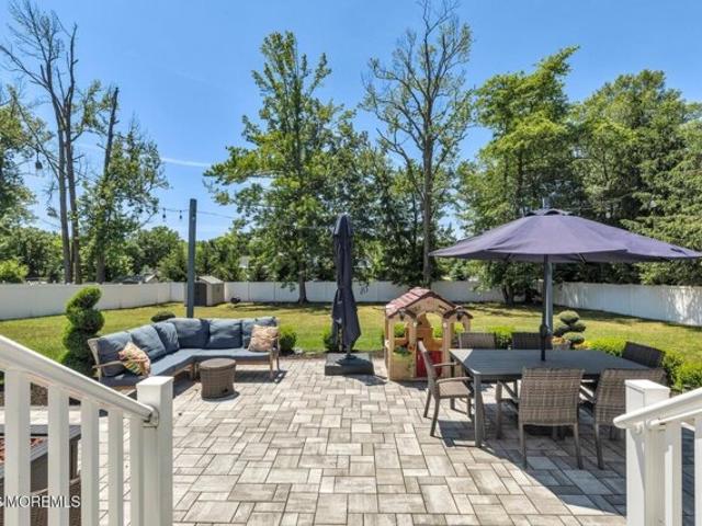 Mapleton Rd, Old Bridge, Home For Sale