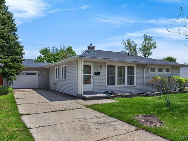 Mapleview Dr, Buffalo, Home For Sale