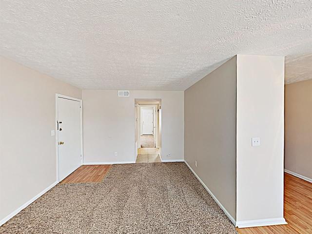 Maplewood 1 Bedroom Apartment for Rent at 4860 Fegenbush Ln, Louisville, KY 40228