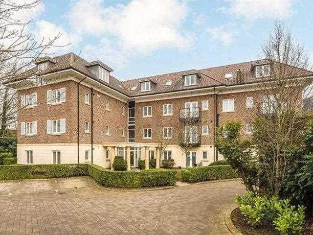 Maplewood Court, 49 Woodthorpe Road. 2 bed apartment to rent £2,000 pcm £462 pw