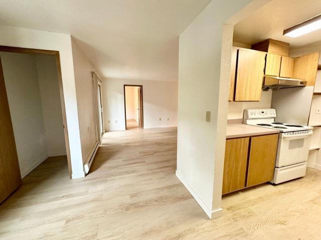 Maplewood Apartments One Month Free! 1 Bedroom Apartment for Rent at 4253 7th Ave Ne, Seattle, WA 98105 University District
