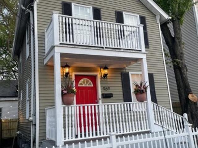 Maplewood Ave, Bridgeport, Home For Sale