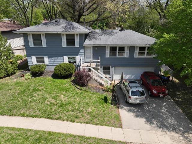 Maplewood Ln