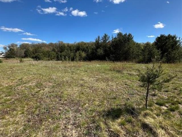 Maplewood Ln, Osseo, WI 54758