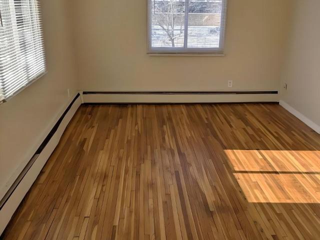 Maplewood Manor 1 Bedroom Apartment for Rent at 2271 Atlantic St, Maplewood, MN 55109 Maplewood Oakdale