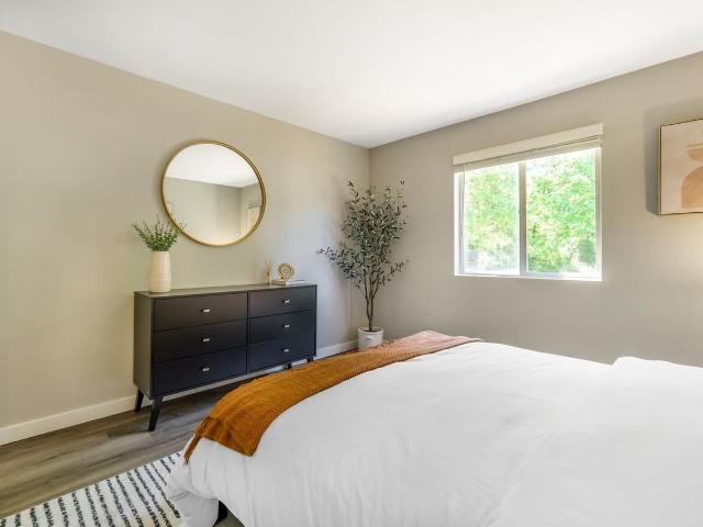 Maplewood Park 1 Bedroom Apartment for Rent at 3815 Ne 4th St, Renton, WA 98056