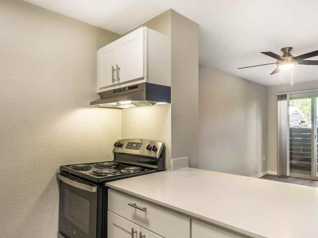 Maplewood Park 1 Bedroom Apartment for Rent at 3815 Ne 4th St, Renton, WA 98056