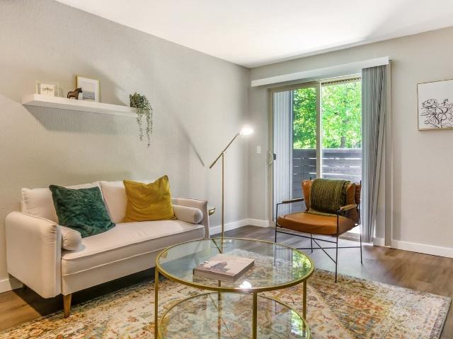 Maplewood Park 2 Bedroom Apartment for Rent at 3815 Ne 4th St, Renton, WA 98056