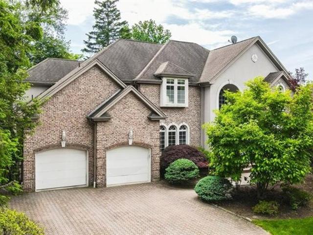 Maplewood Rd, Closter, Home For Sale