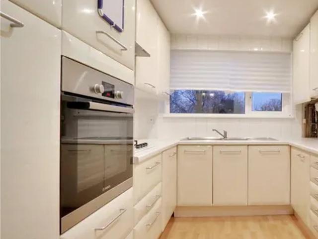 Maplin Close, London, N21 1NB, United Kingdom | 2 bed apartment for rent #140543625 | Rentberry