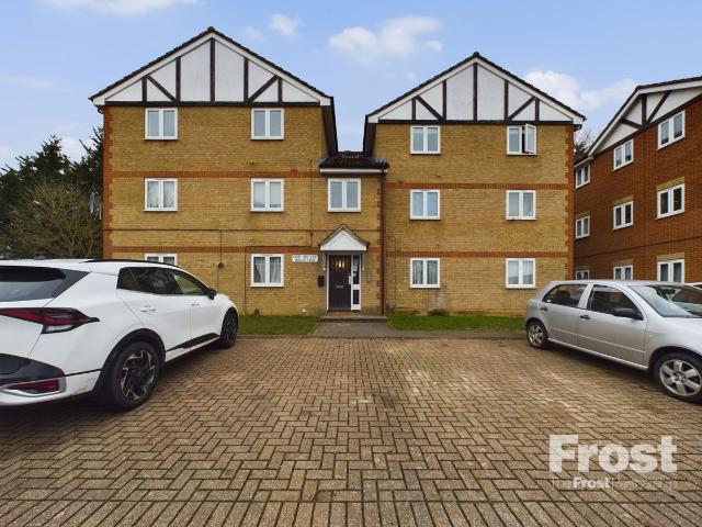 Maplin Park, Slough, Berkshire SL3, 2 bed flat to rent, £1,400 pcm | PrimeLocation