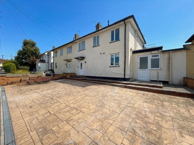 Maplin Road, Leicester, Leicestershire LE5, 3 bed semi detached house to rent, £1,200 pcm | PrimeLocation