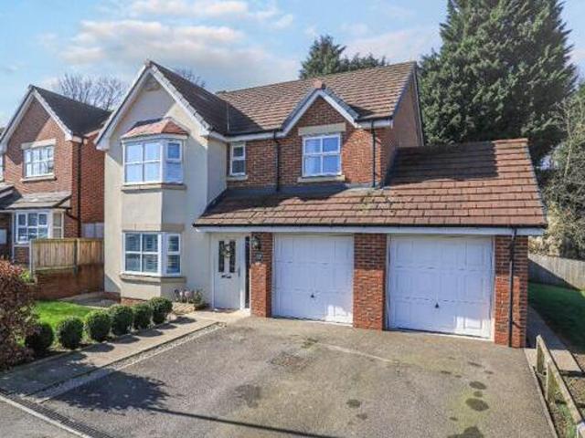 Mapplewell Road, Castleford, 4 Bedroom Detached