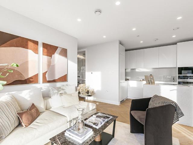 Mapple Path, London E5, 2 bed flat to rent, £3,100 pcm | PrimeLocation